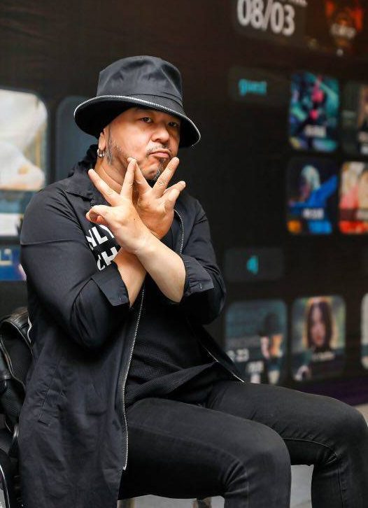 SeeN | 大阪、梅田の最大級ダンススタジオ「スタジオアッシュ梅田」